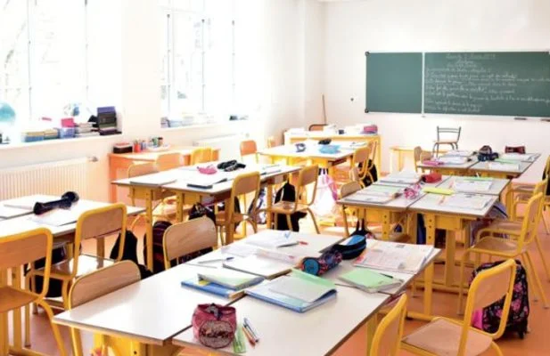 Ecoles AEFE : Au Maroc, les frais de scolarité prennent les parents au ...