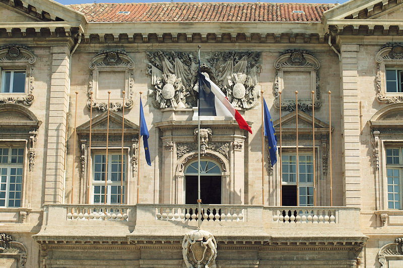 France : Le nouveau consul du Maroc à Marseille accueilli mardi par le ...