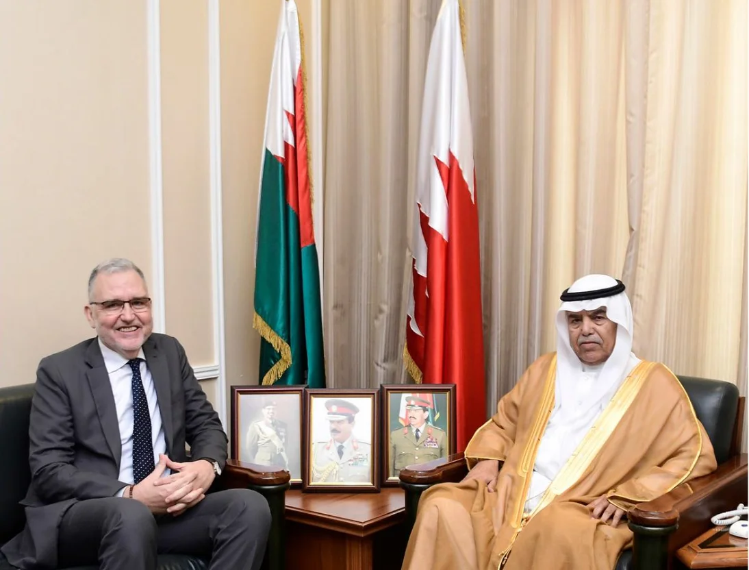 Bahrain and Morocco strengthen defense ties through high-level meeting